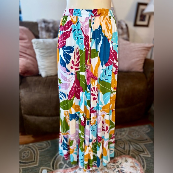 True Destinations | Pants & Jumpsuits | Ruffle Tiered Palazzo Festival ...